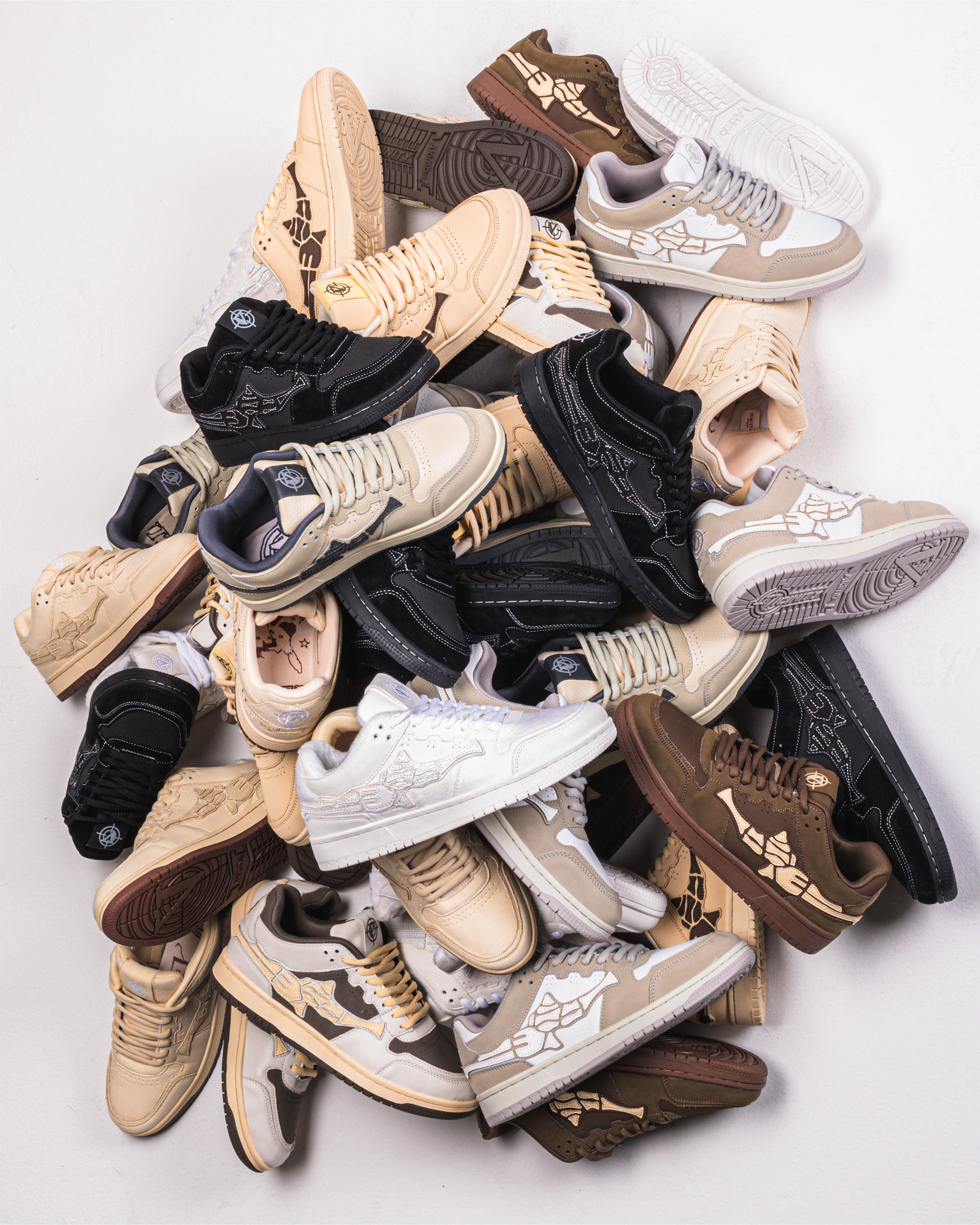 AKIMBO LOWS – VICINITY